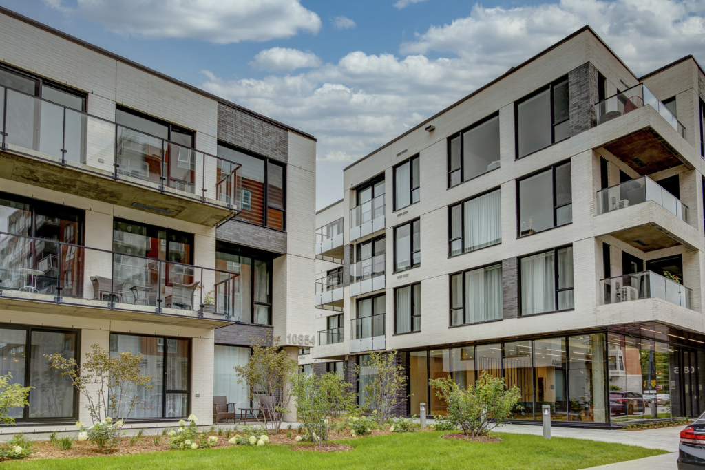 10856 Rue Basile-Routhier, Montréal - Ahvendre.com