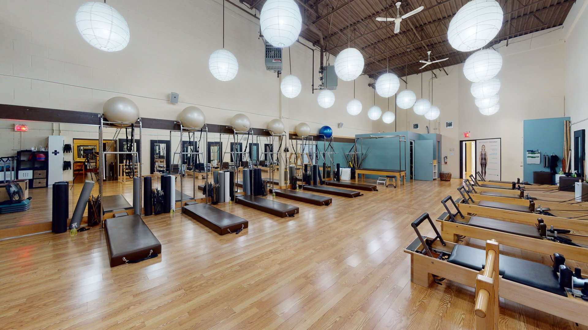 3273-3277 avenue Jean-Béraud, Laval - Ahvendre.com