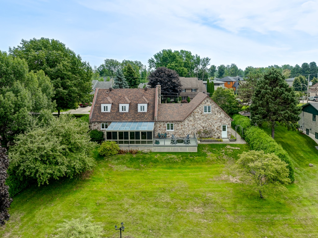 31 Prom Saint-Louis, Notre-Dame-de-l'Île-Perrot - Ahvendre.com