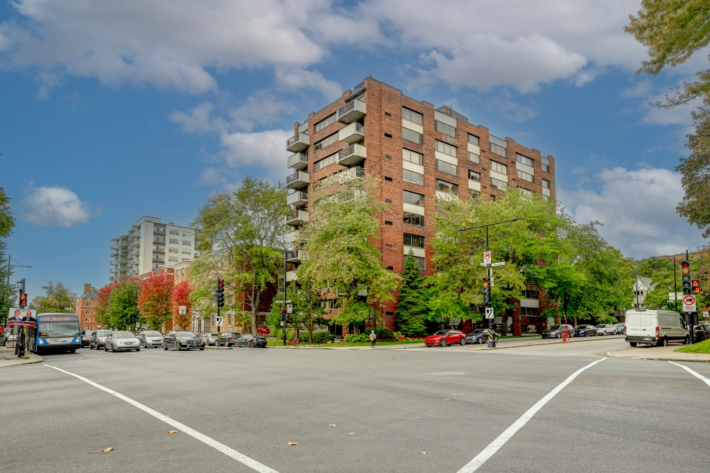 3001 Rue Sherbrooke O, Montréal - Ahvendre.com